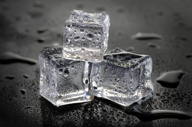 Ice On Face:7 Benefits Of Rubbing Ice On Face And How To Do it right ...